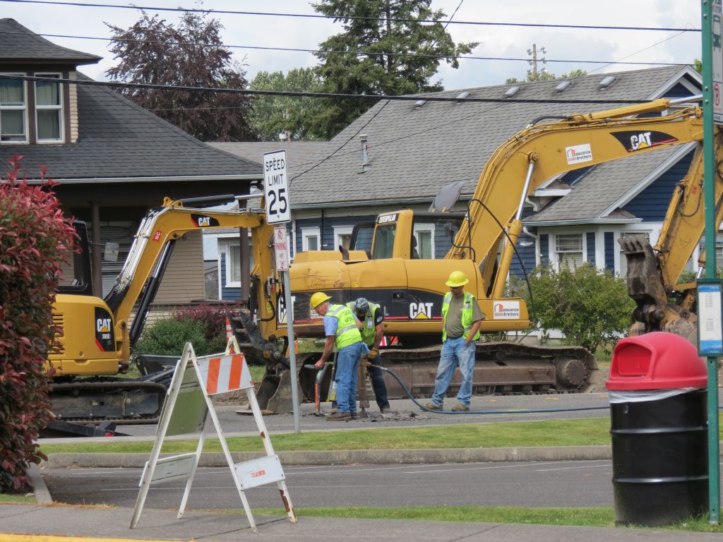 CNG crews work to reach ruptured gas line | Whatcom News